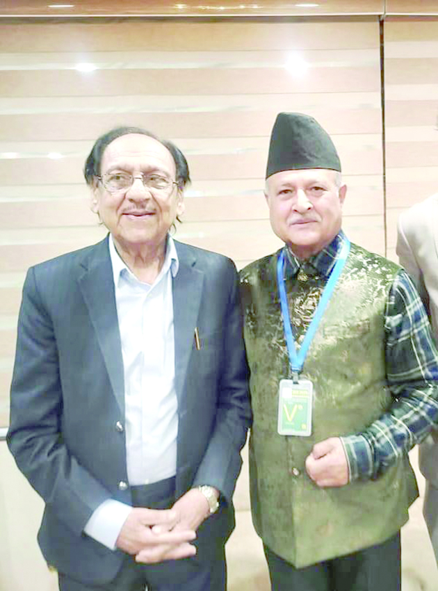 ४ दशकपछि २ साधकको मिलन « News of Nepal